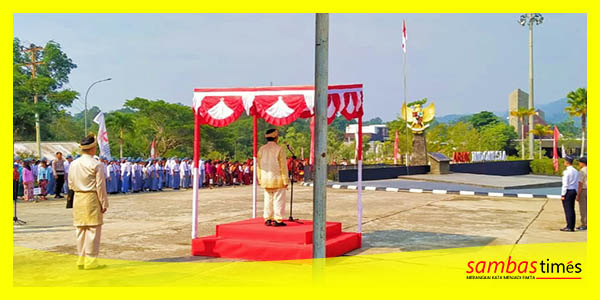 Staf Khusus Kemendagri Irup HUT RI ke-78 di PLBN Aruk - sambas times